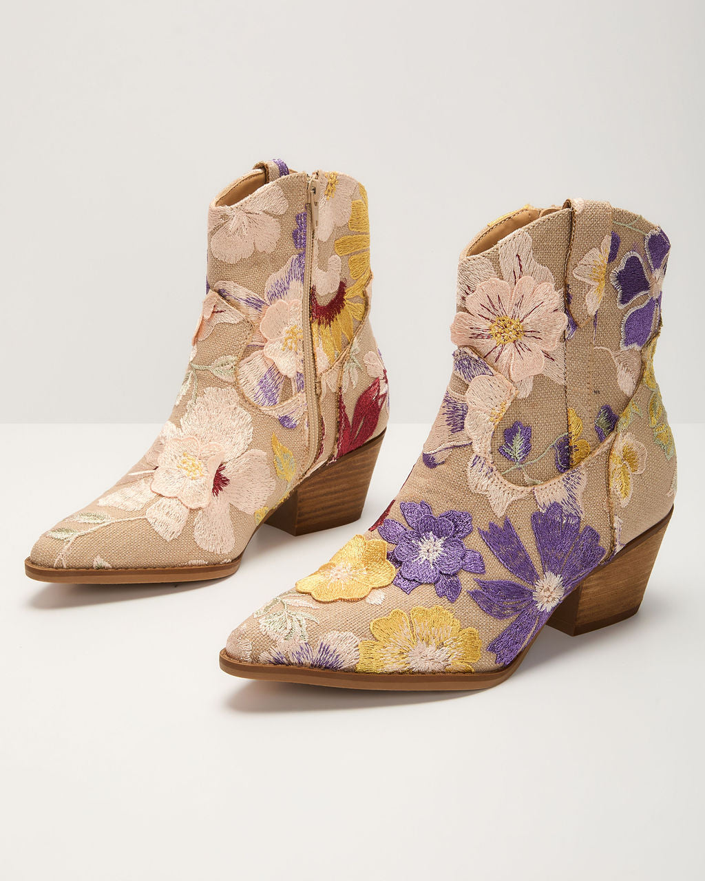 Sandrine Embroidered Floral Booties – VICI