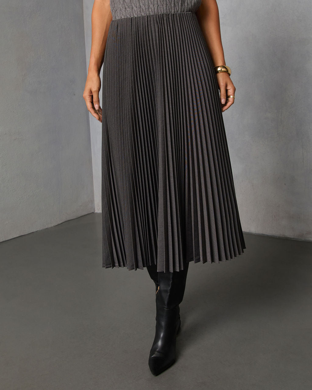 Vionette Pleated Midi Skirt – VICI