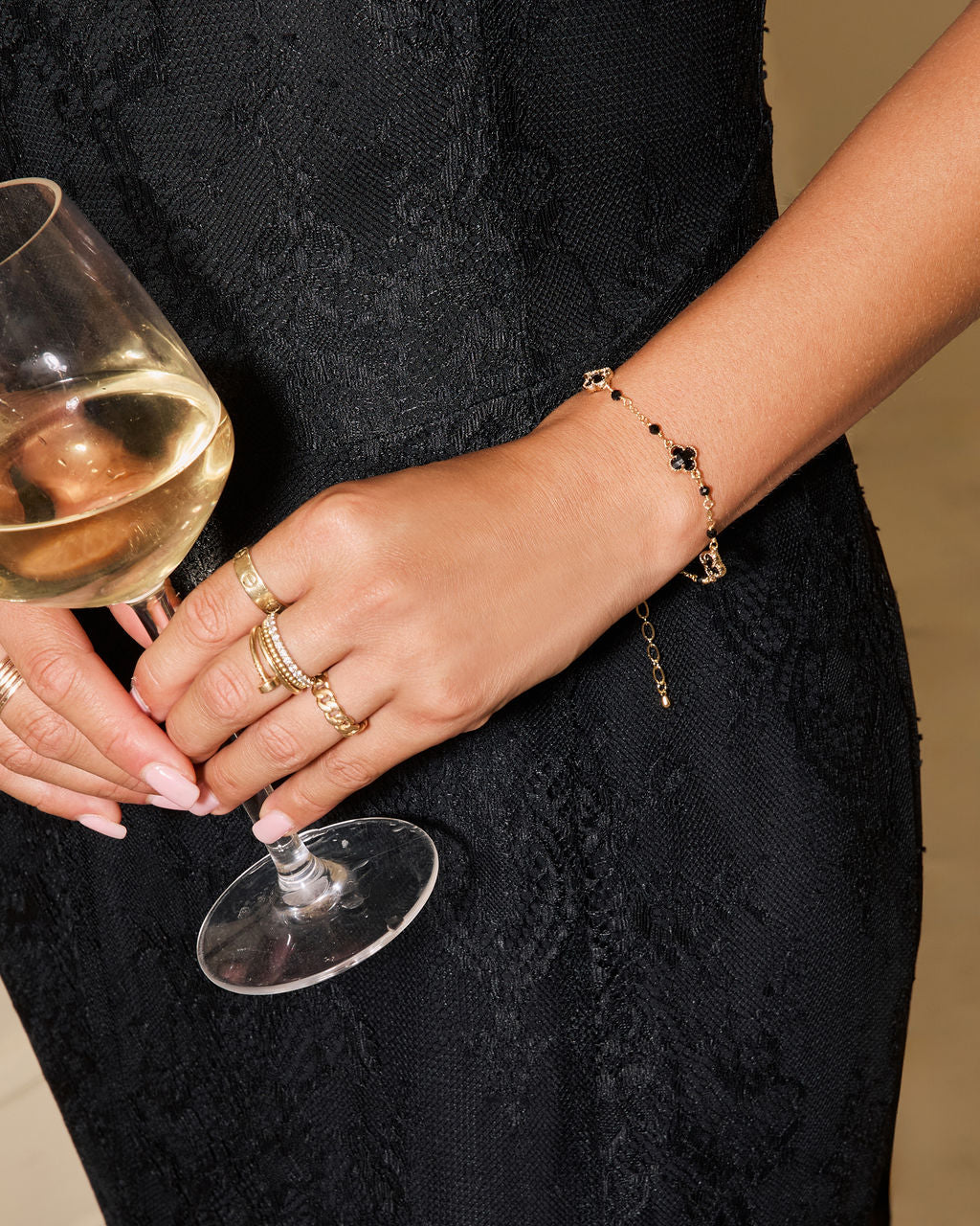 Arine Dainty Clover Bracelet – VICI
